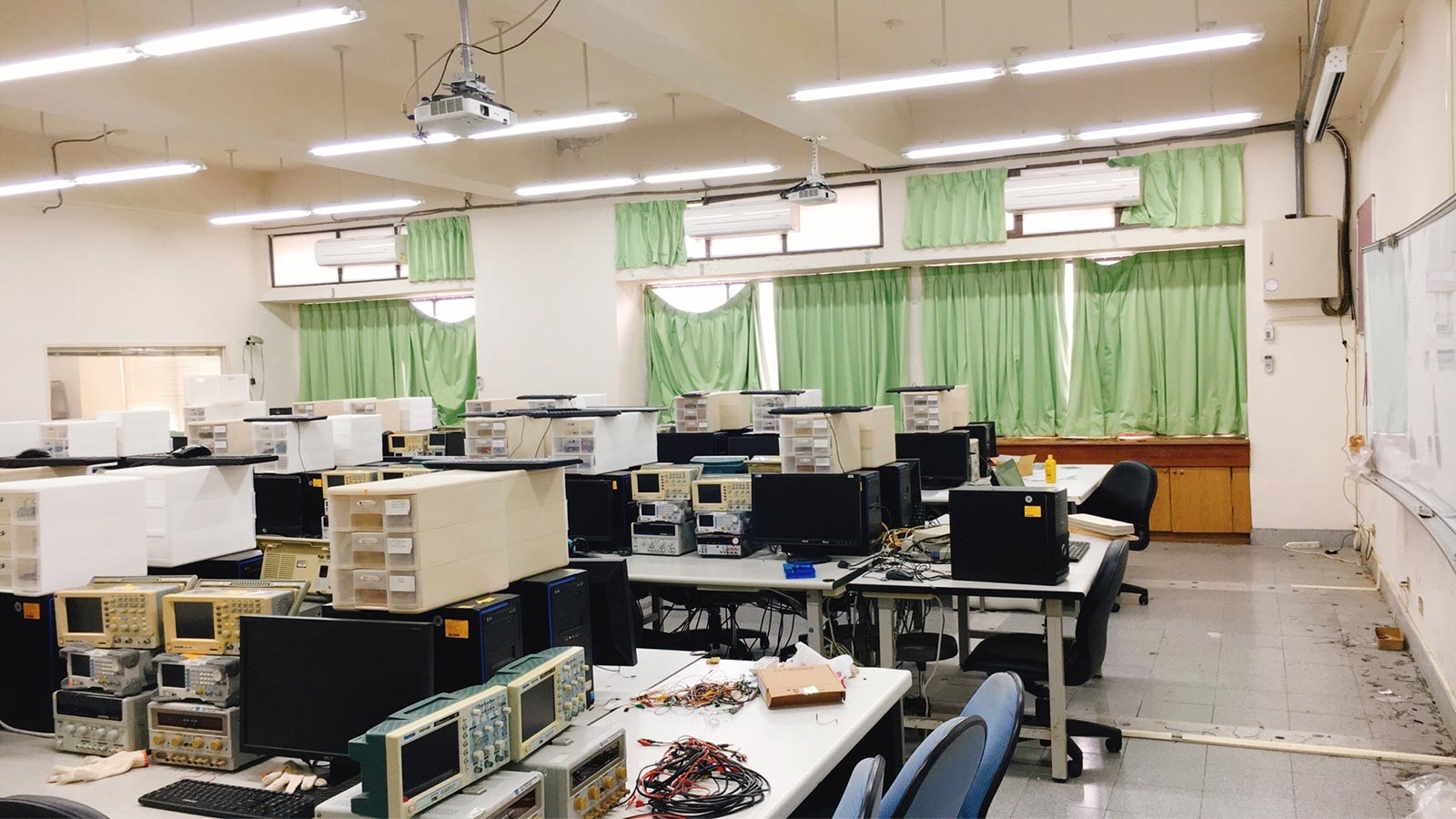 國立陽明交通大學 | 電控工程研究所